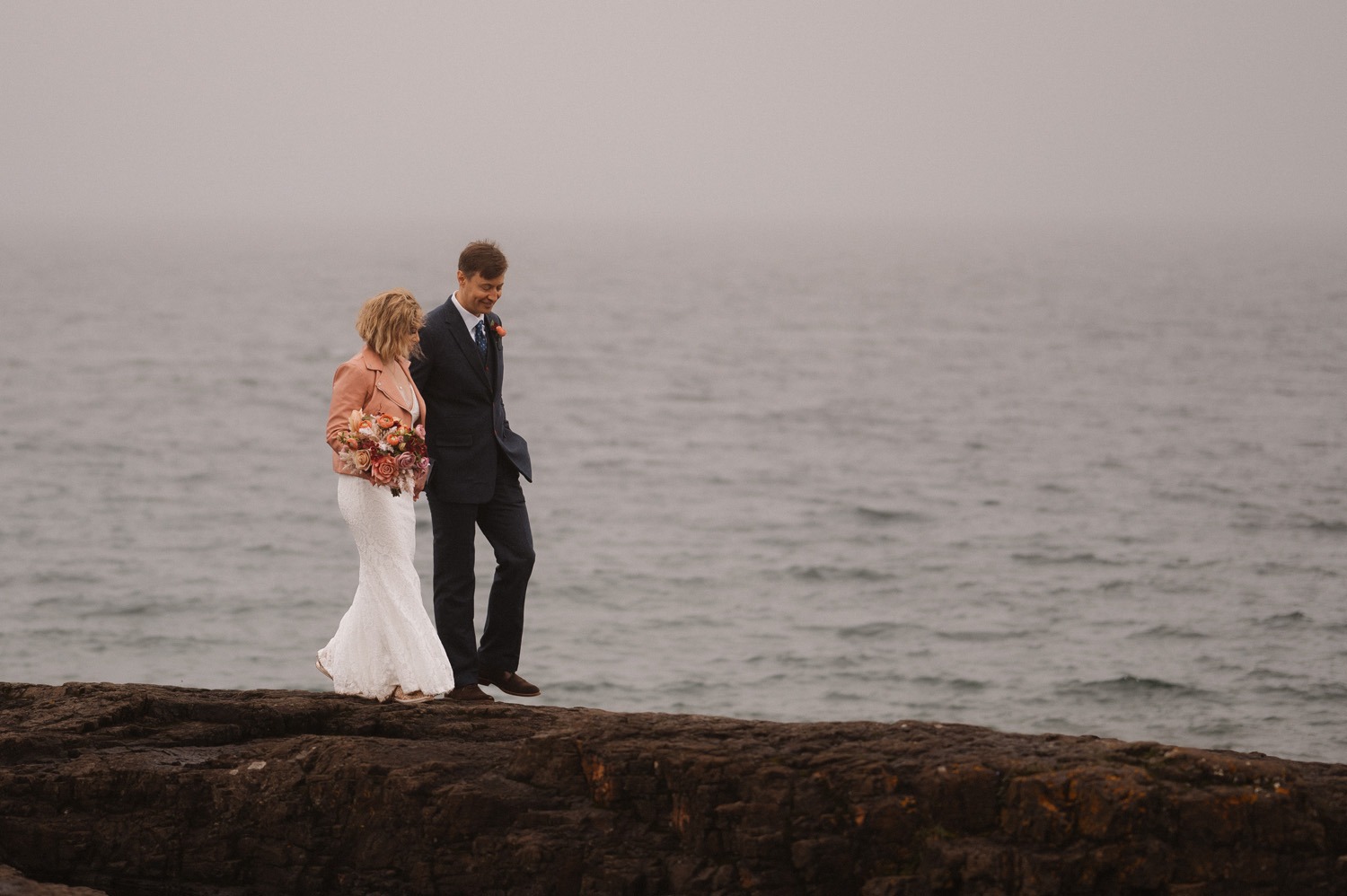 Ashley & Abe – Nearlywed Magazine