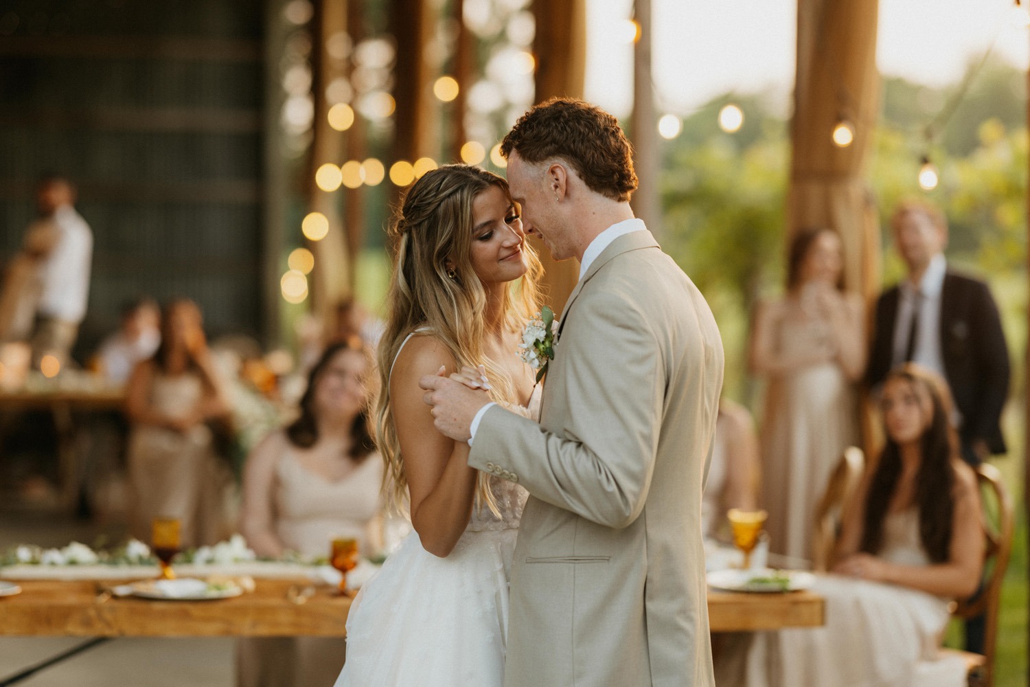 Lydia & Benjamin – Nearlywed Magazine