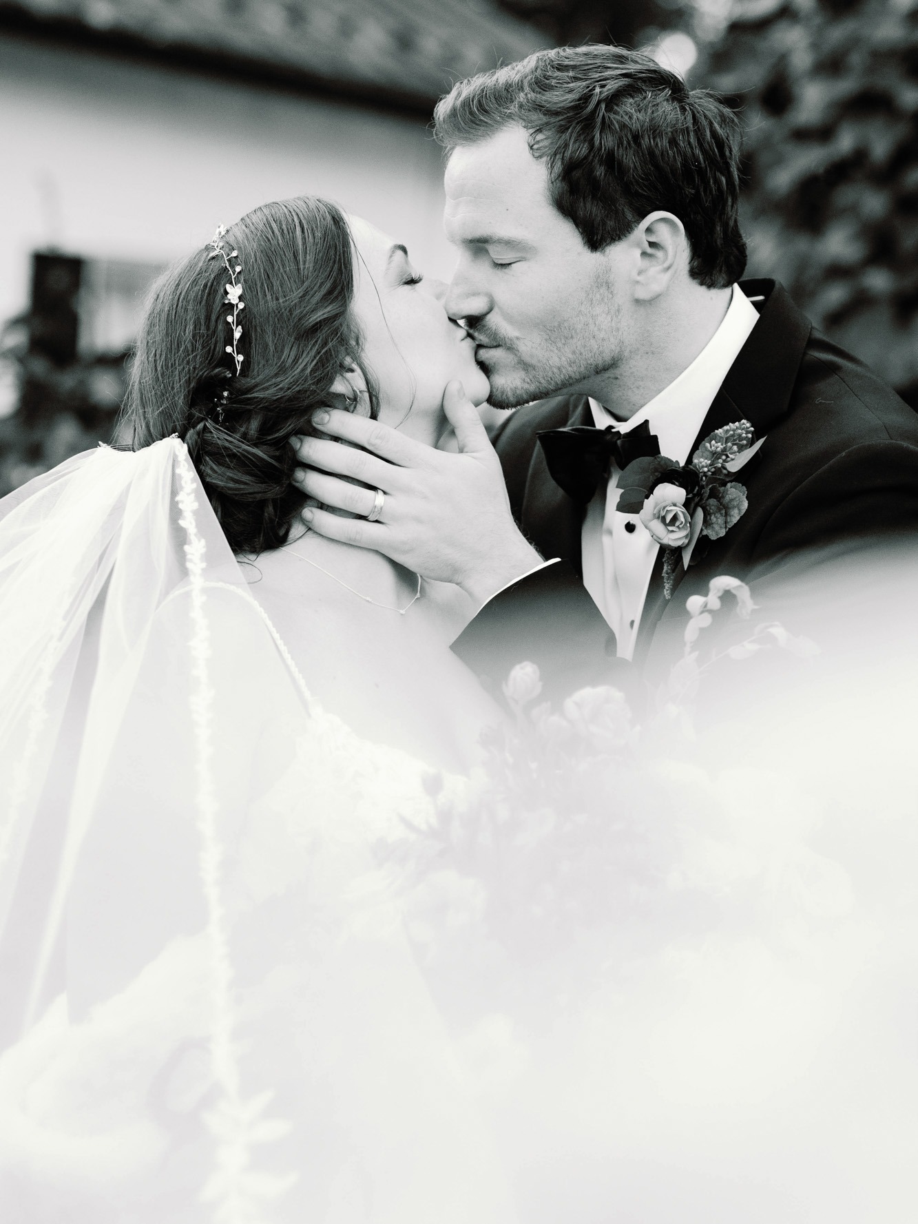 Madi Johnson & Alex Kirven – Nearlywed Magazine