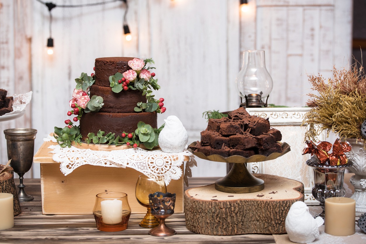 Six Most Popular Wedding Cake Flavors of 2024 | Nearlywed