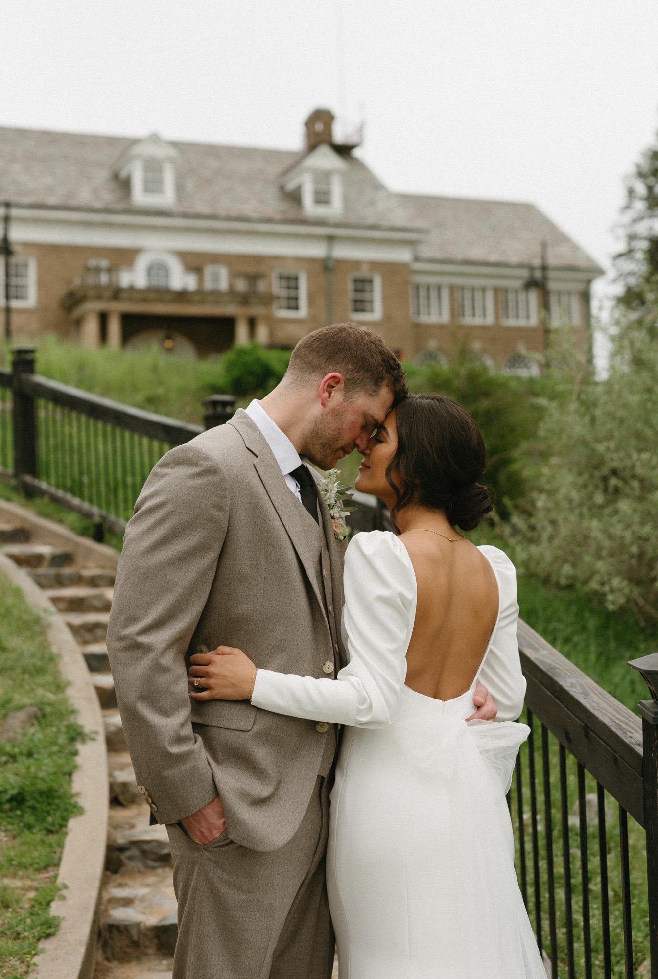 Alexa & Ryan – Nearlywed Magazine