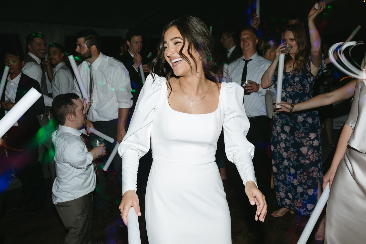 Alexa & Ryan – Nearlywed Magazine