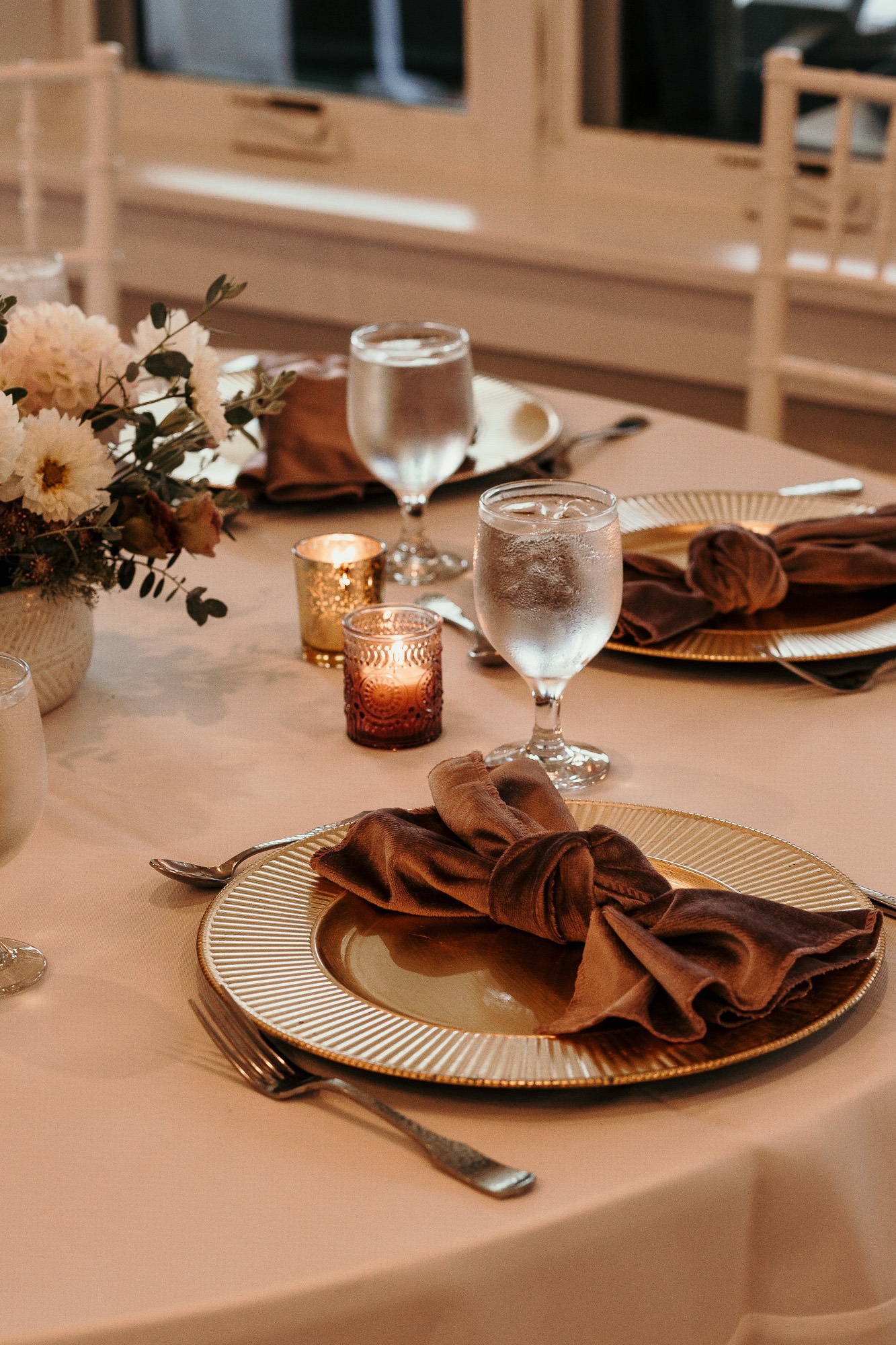 Kayla & Mitchell – Nearlywed Magazine