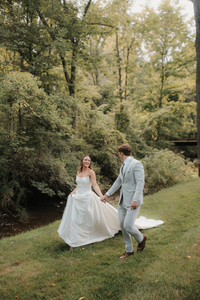 Hidden Grove Estate | Michigan Wedding Venues