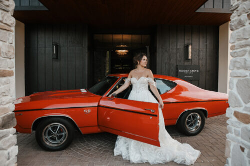Hidden Grove Estate | Michigan Wedding Venues