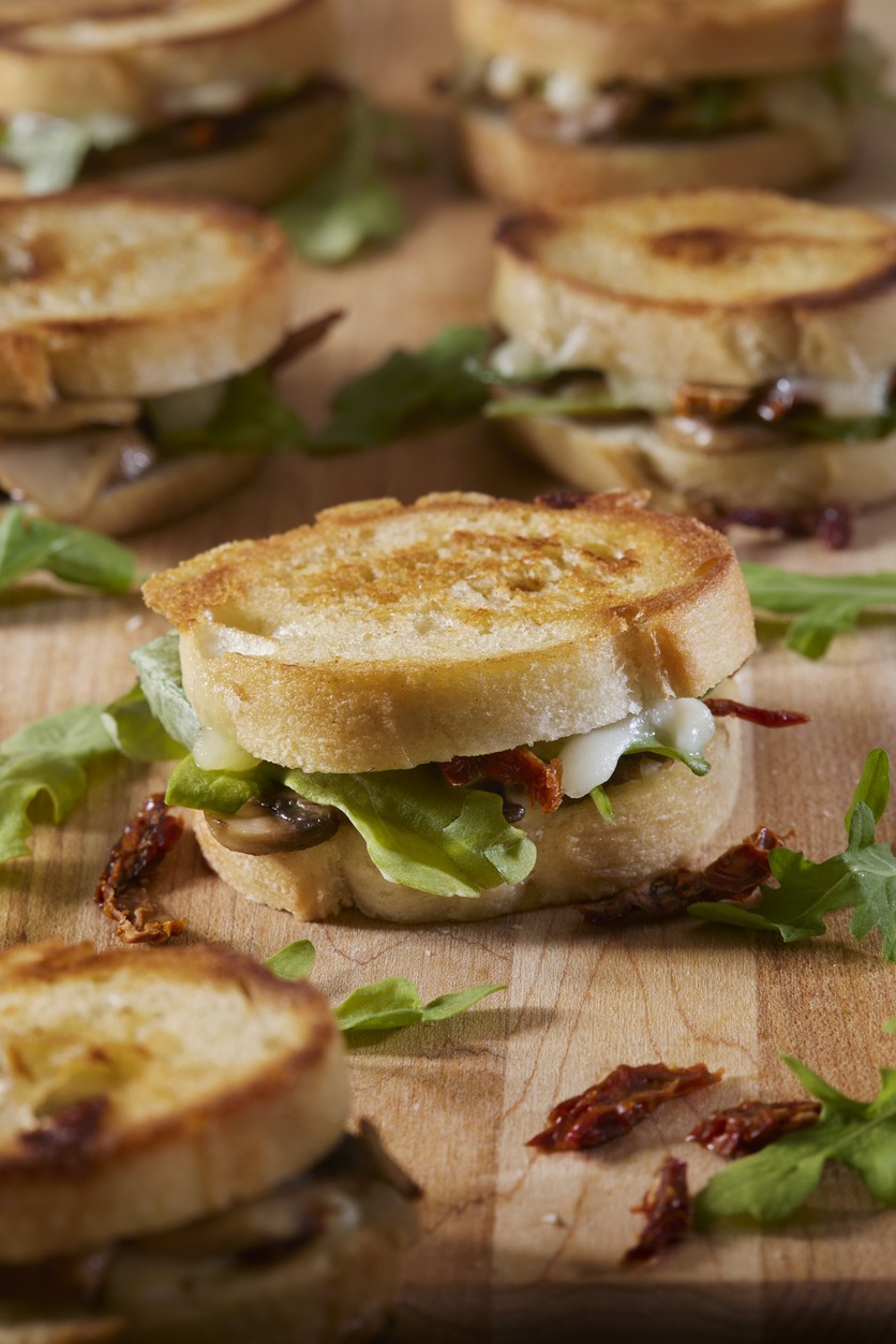 8 Perfect Snacks For The Bridal Suite | Nearlywed