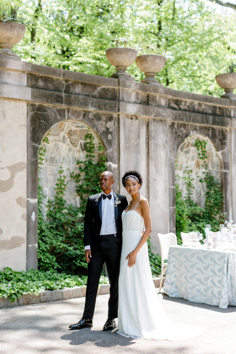Dreamy Southern Styled Shoot at Atlanta's Swan House - Nearlywed Magazine