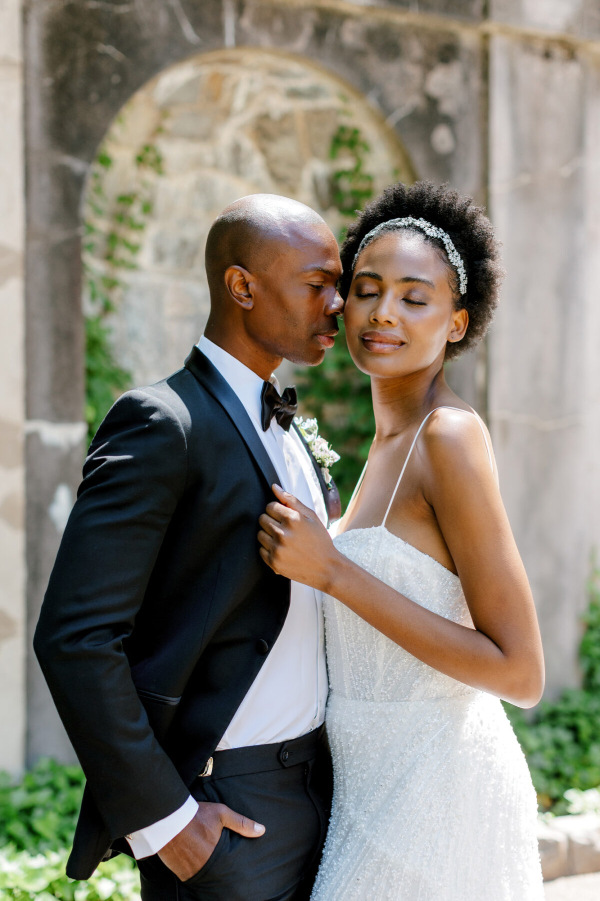 Dreamy Southern Styled Shoot at Atlanta's Swan House - Nearlywed Magazine