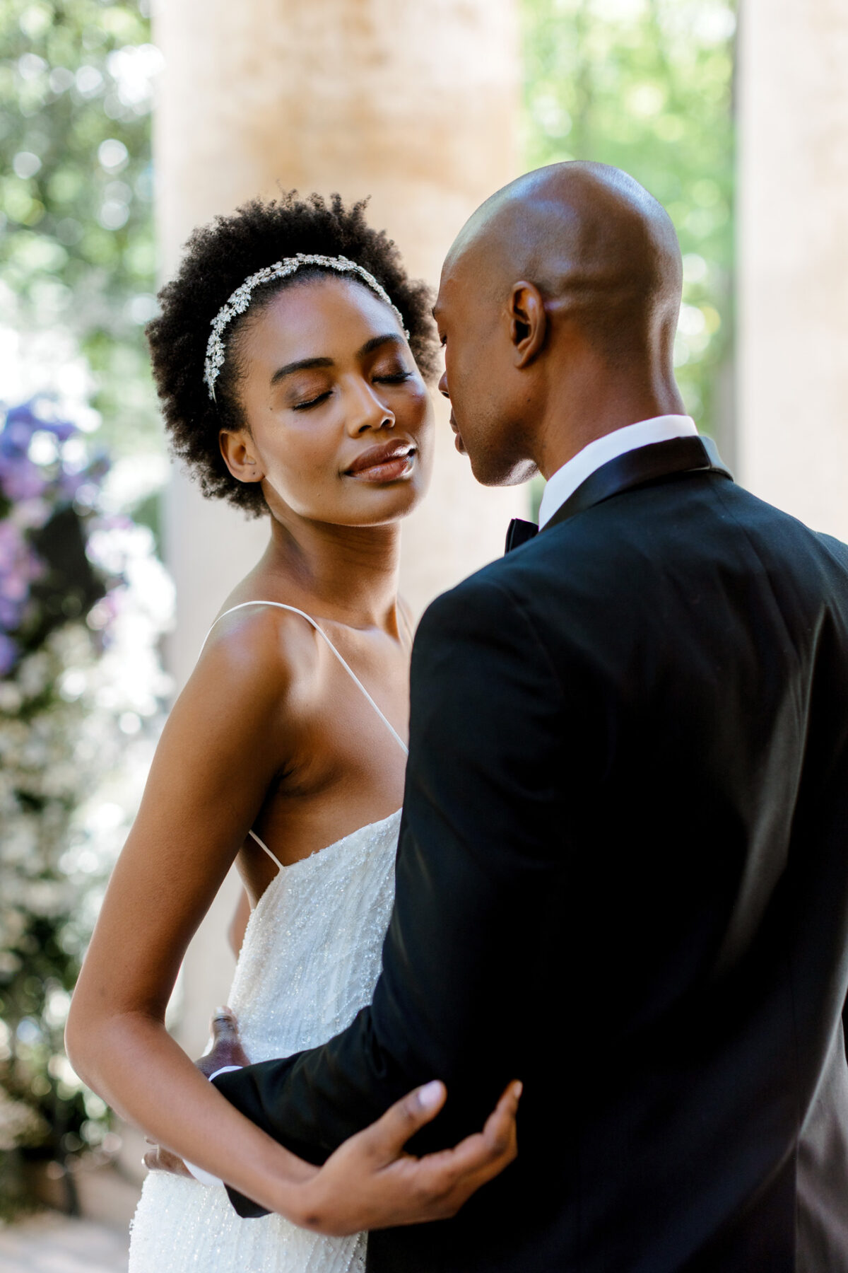 Dreamy Southern Styled Shoot at Atlanta's Swan House - Nearlywed Magazine