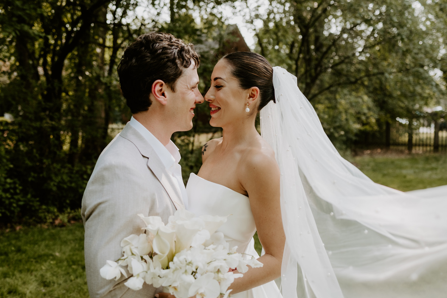 Ava & Michael – Nearlywed Magazine