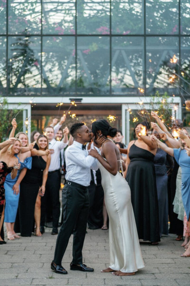 Alexis Mast Brown Photography – Nearlywed Magazine